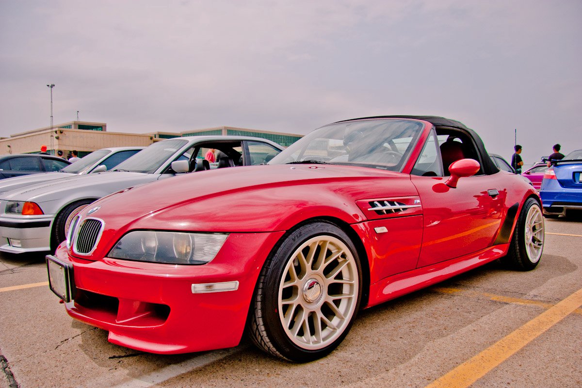 Hi. I'm Jay, and I run strange wheels on my Z3M.